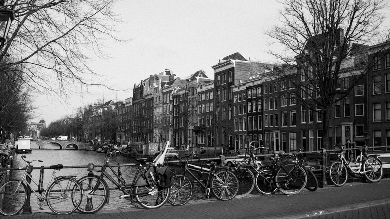 Amsterdam Screensaver | RK Guide