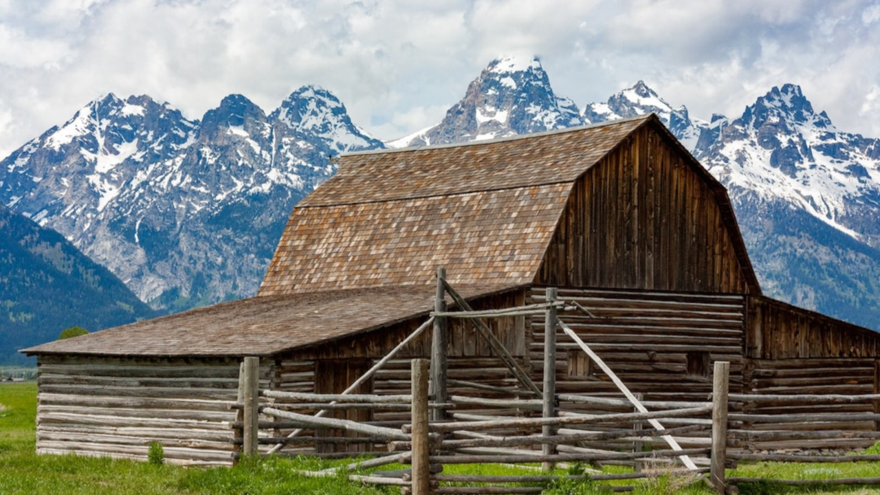 Barns & Cabins | TV App | Roku Channel Store | Roku